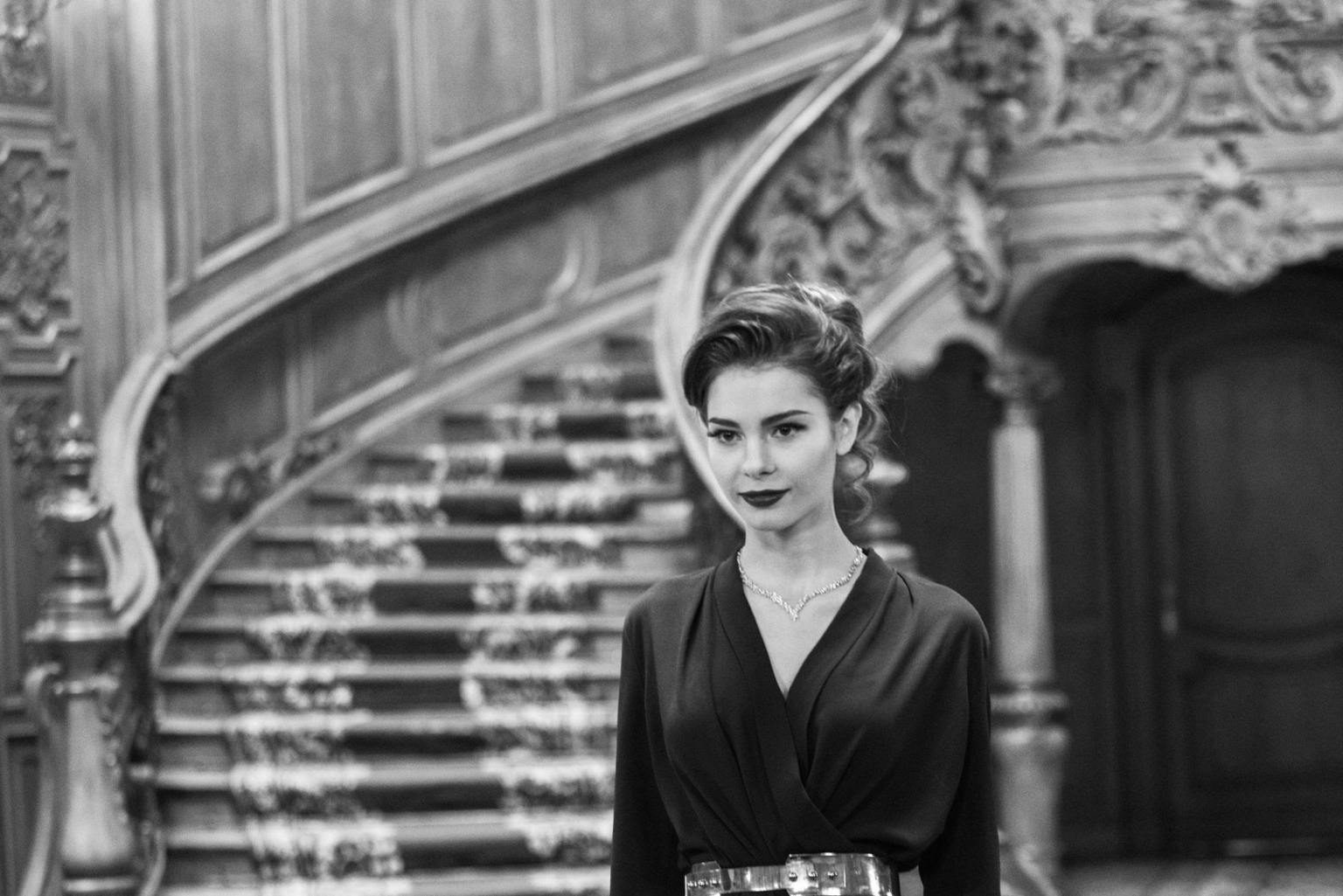 What is the meaning of being a woman? - Feminizator